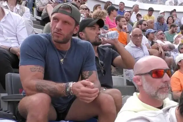 Aryna Sabalenka shares bikini pics, gets vitamin sea with boyfriend ...